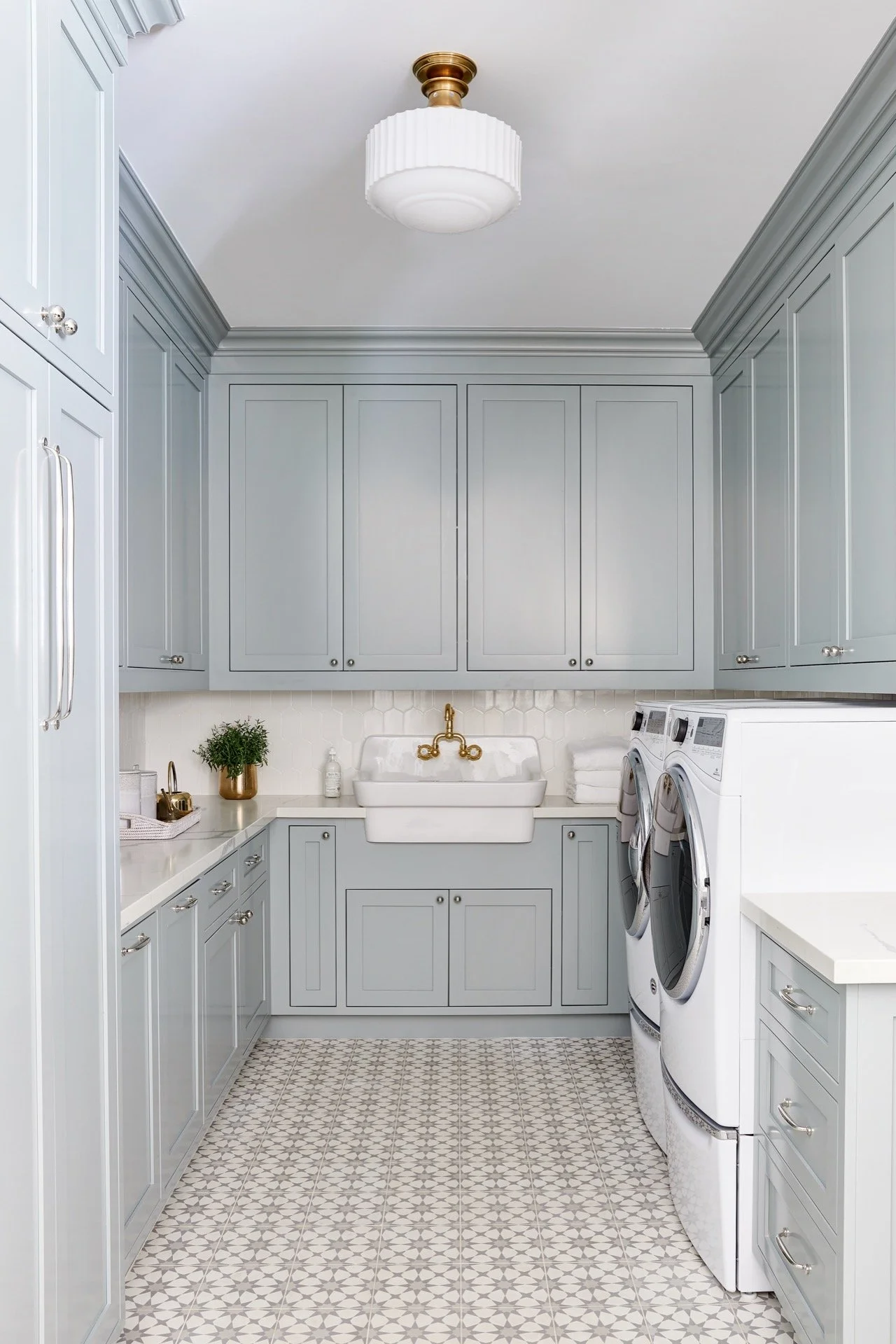 20+ Gorgeous Flush Mount Lights for Every Budget